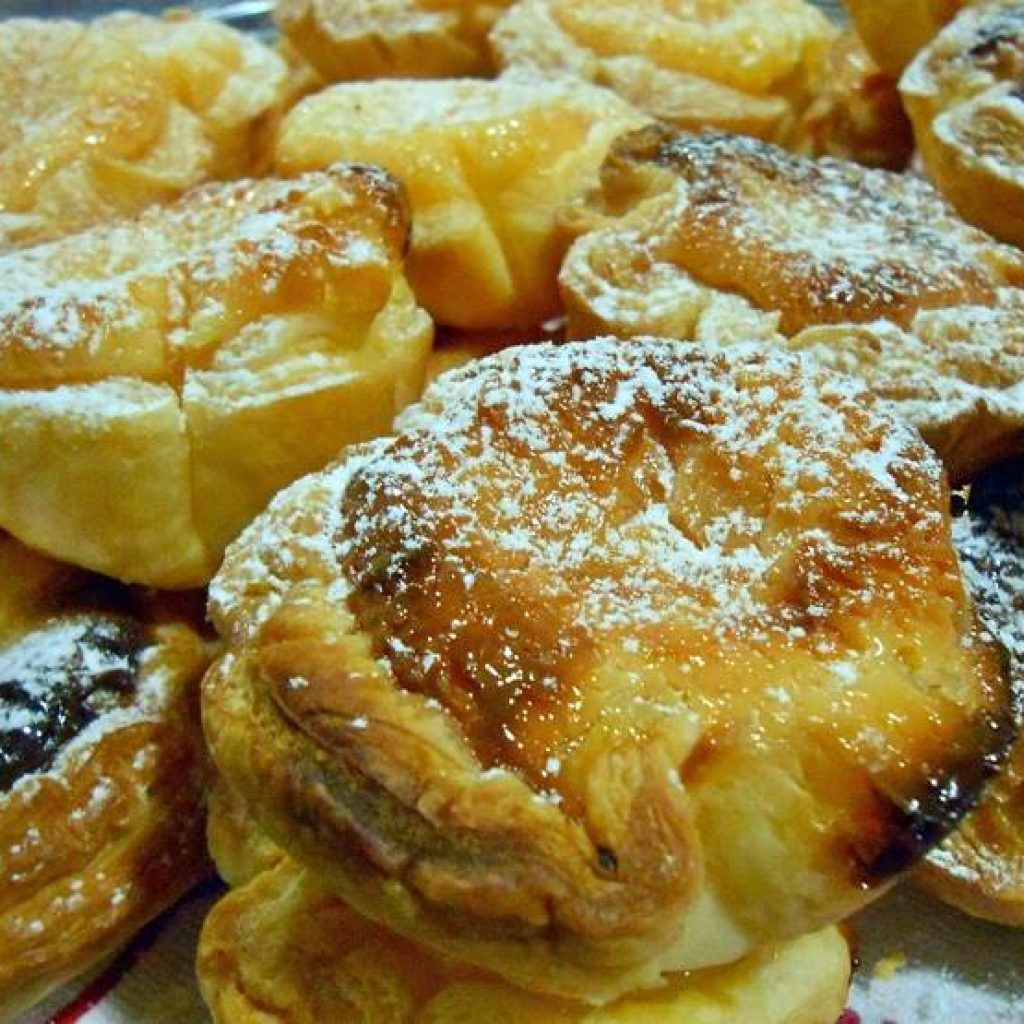 pasteis de santarém - Sobremesas de Portugal